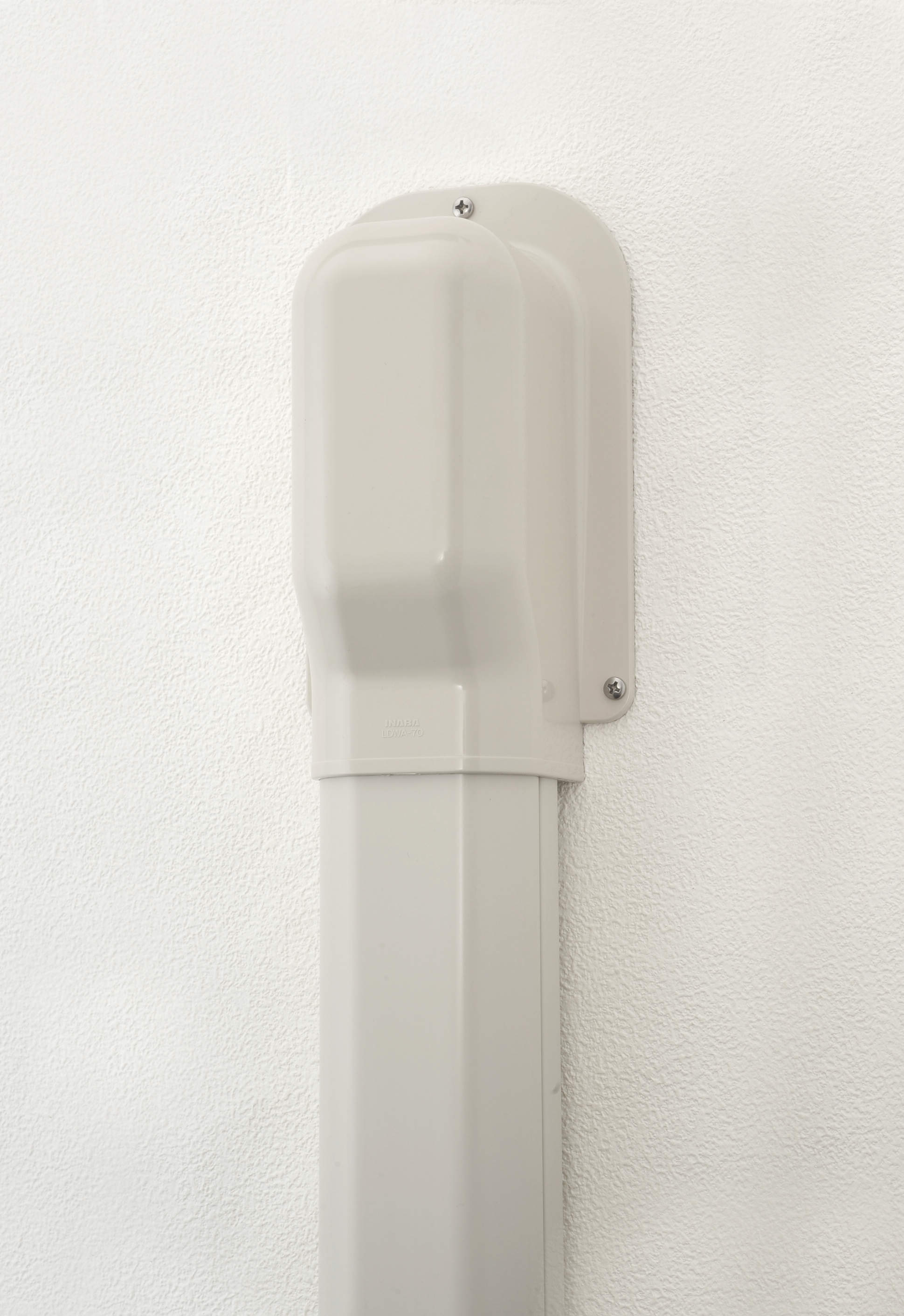 因幡電工 スリムダクトLD ウォールコーナー 壁面取り出し 70タイプ アイボリー LDW-70-I